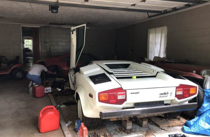 A Real Lamborghini Countach Was Crashed For 'The Wolf Of Wall Street'