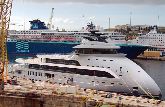 Feadship's Lonian Superyacht Construction Timelapse