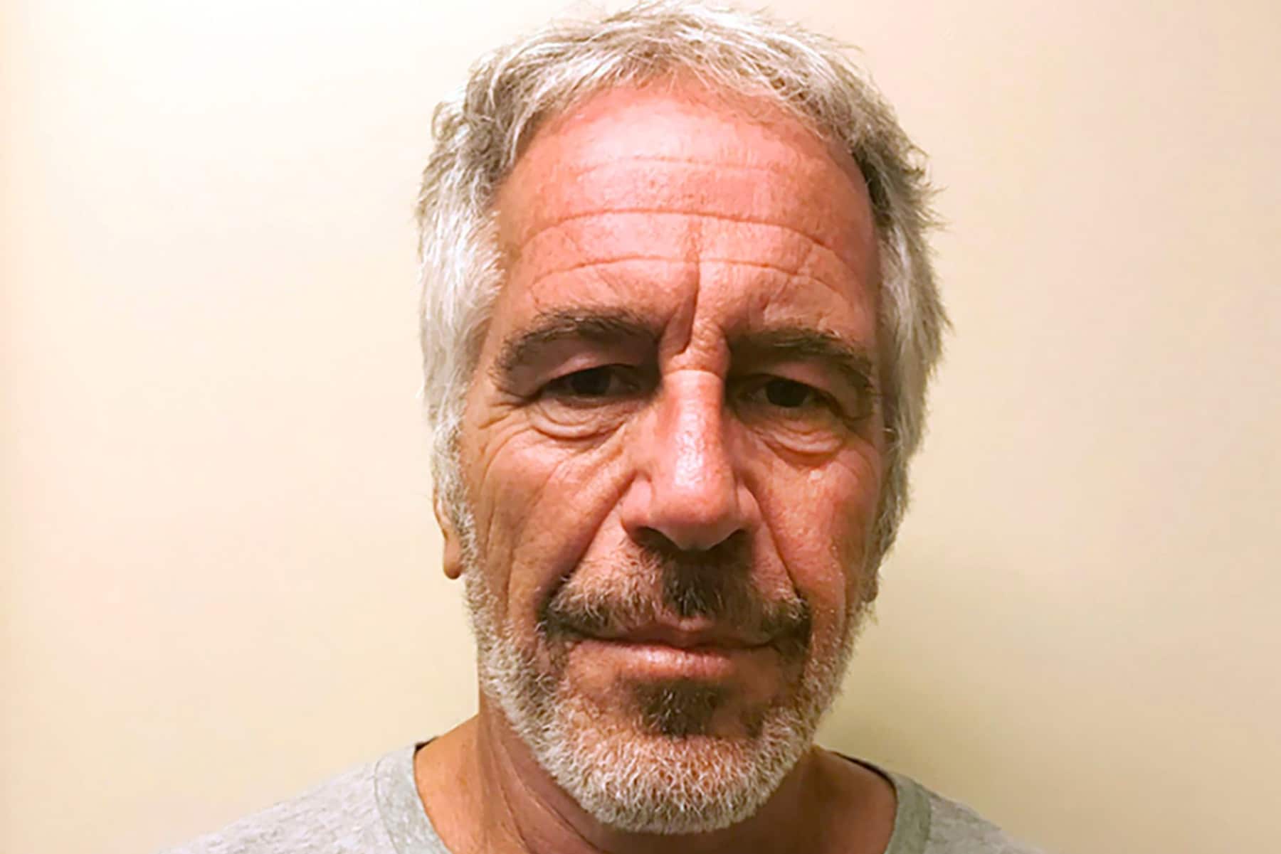 Watch First Trailer For Netflixs Jeffrey Epstein Filthy Rich Series