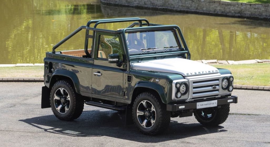This Overfinch Defender 90 Is The Ultimate Modern Defender - Boss Hunting