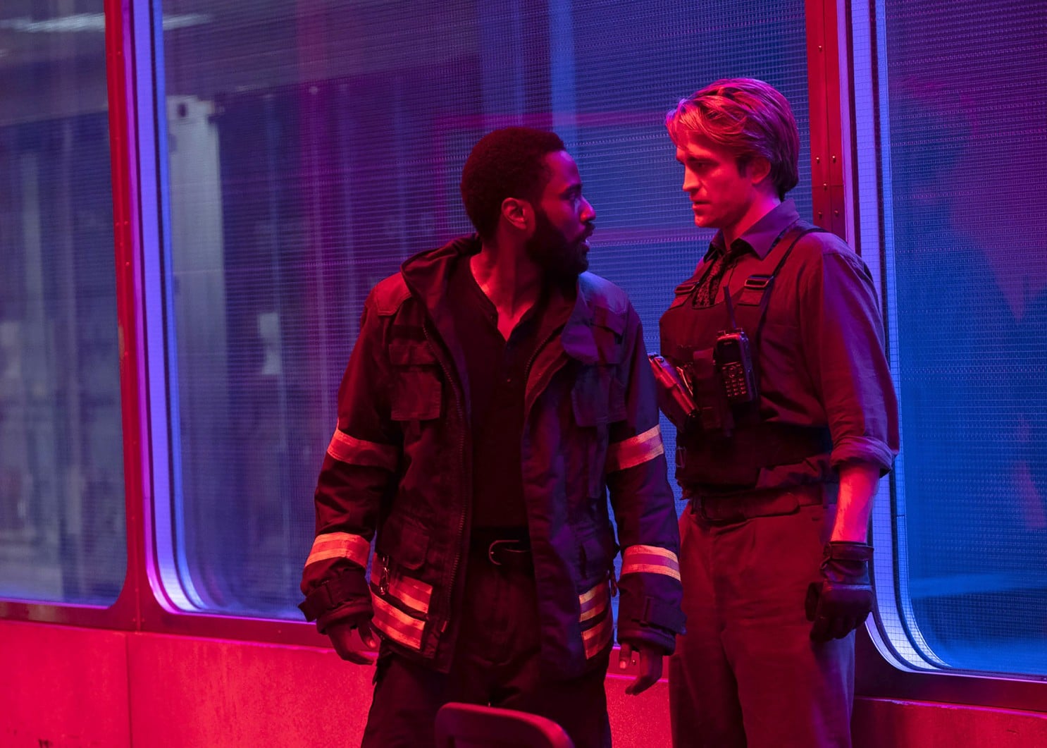 Tenet Explained: A Review Of The Timeline Forwards & Backwards