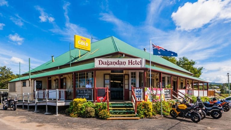 The 10 Best Country Pubs In Queensland - Boss Hunting