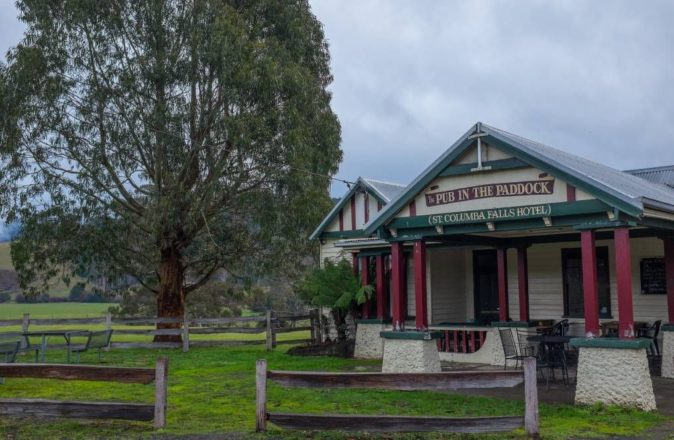 The 13 Best Country Pubs in Western Australia For Your Next Road Trip