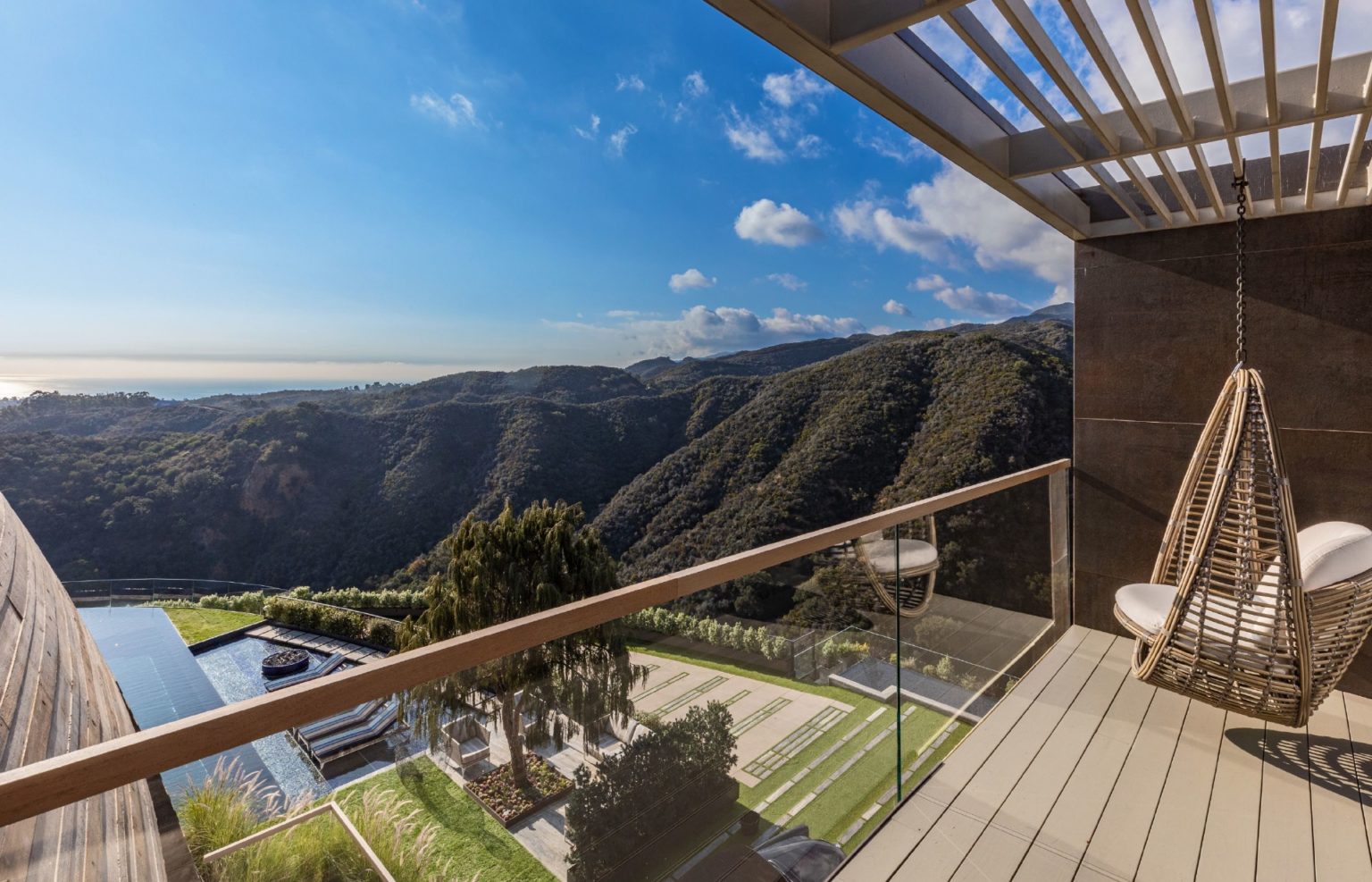 $135 Million Palisades Mansion From 'Succession' S4 Burns Down