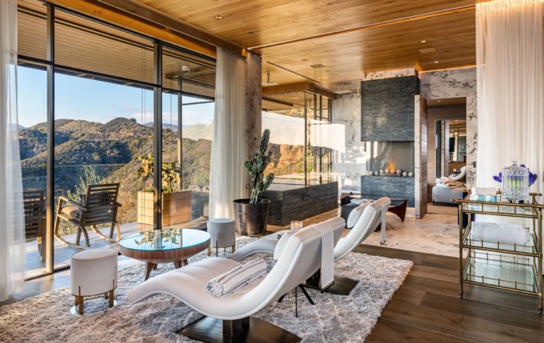 $135 Million Palisades Mansion From 'Succession' S4 Burns Down