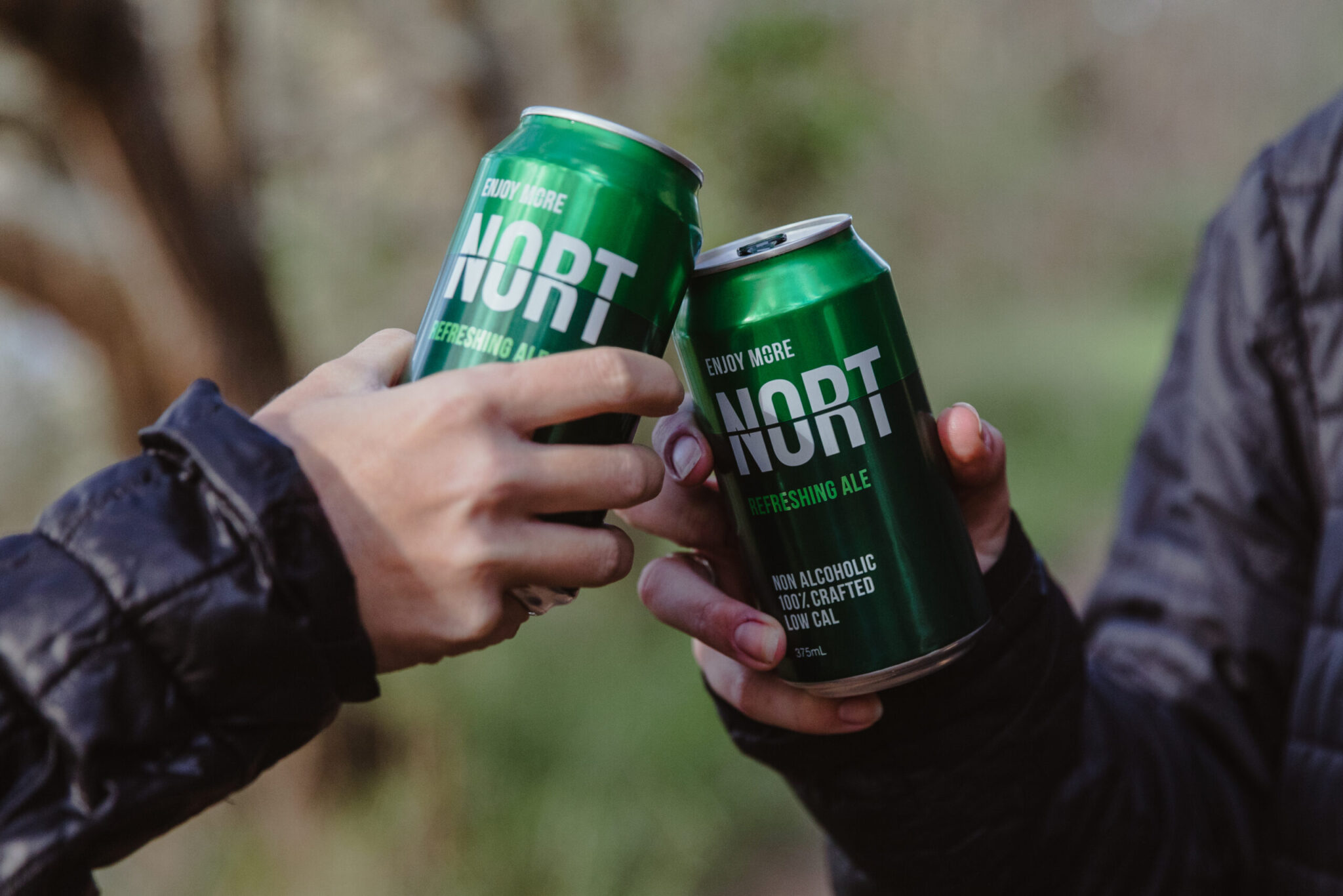 The 18 Best Non-Alcoholic Beers Worth Sipping This Dry July