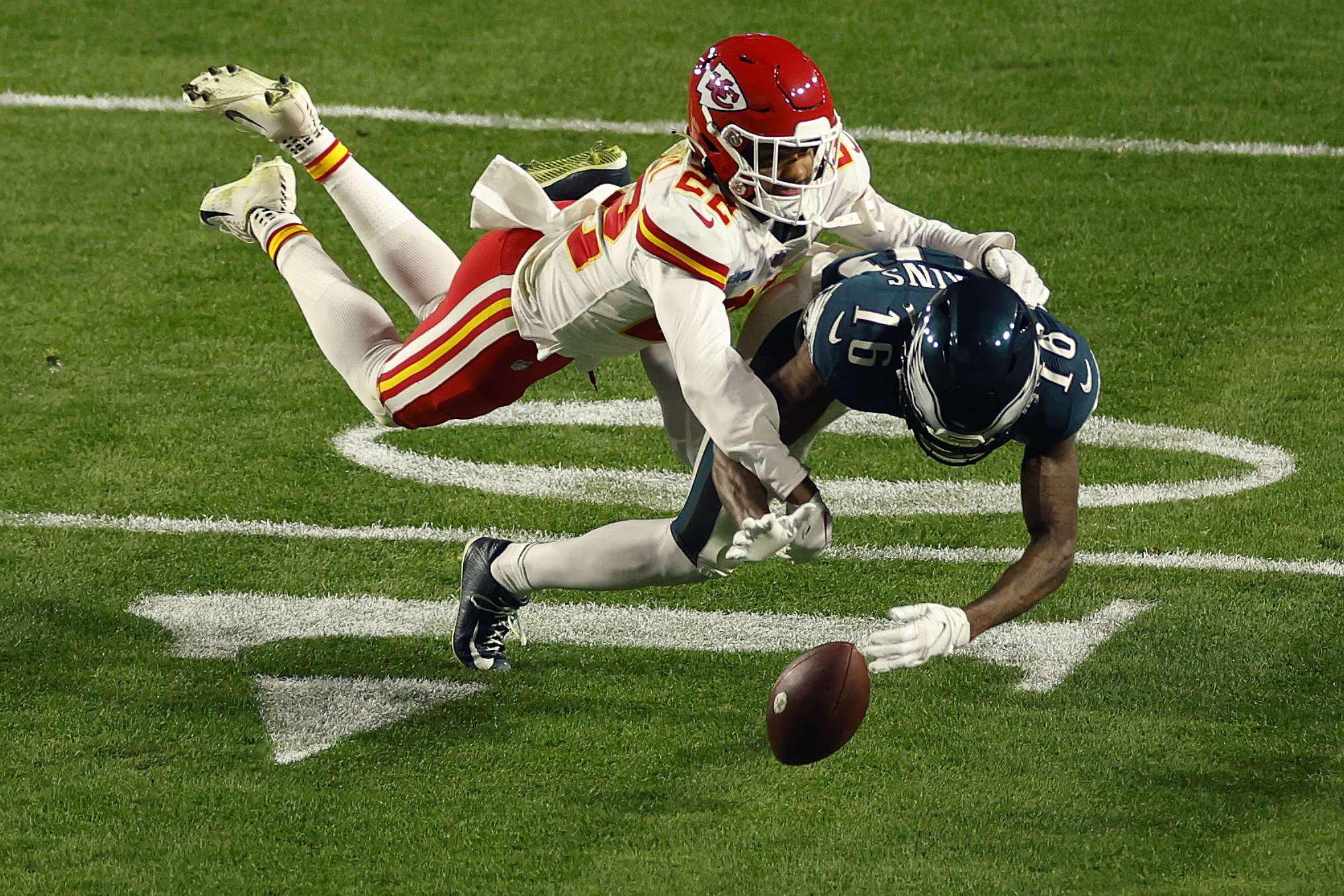 Quarterback: Netflix's Docuseries About The NFL Is Now Streaming