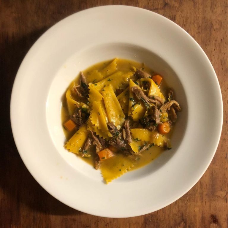 30 Best Wine Bars In Sydney [2024 Guide]