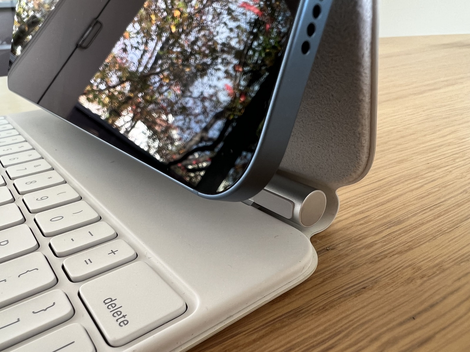 iPad Air 5 Review: Perfectly Fine If You Don't Need The Pro - Boss Hunting