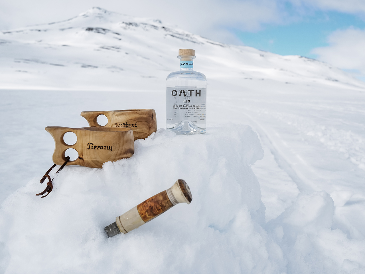 Valtteri Bottas & Tiffany Cromwell Launch Their Very Own Tasty Gin