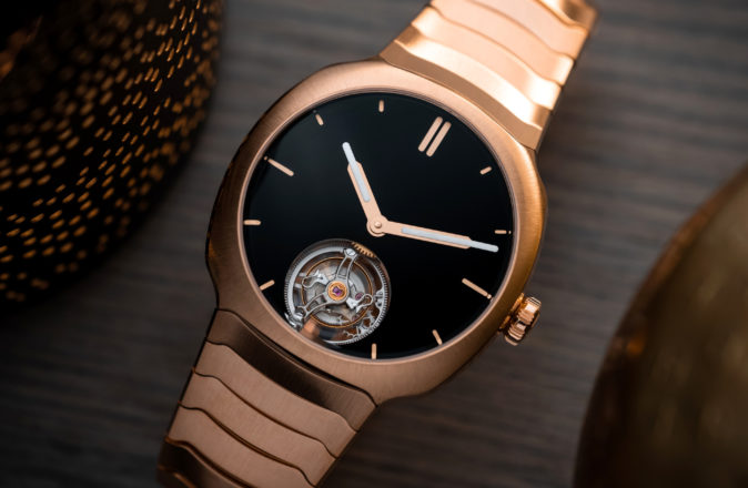 Check out the BMW Apollo Streamliner Concept Motorcycle