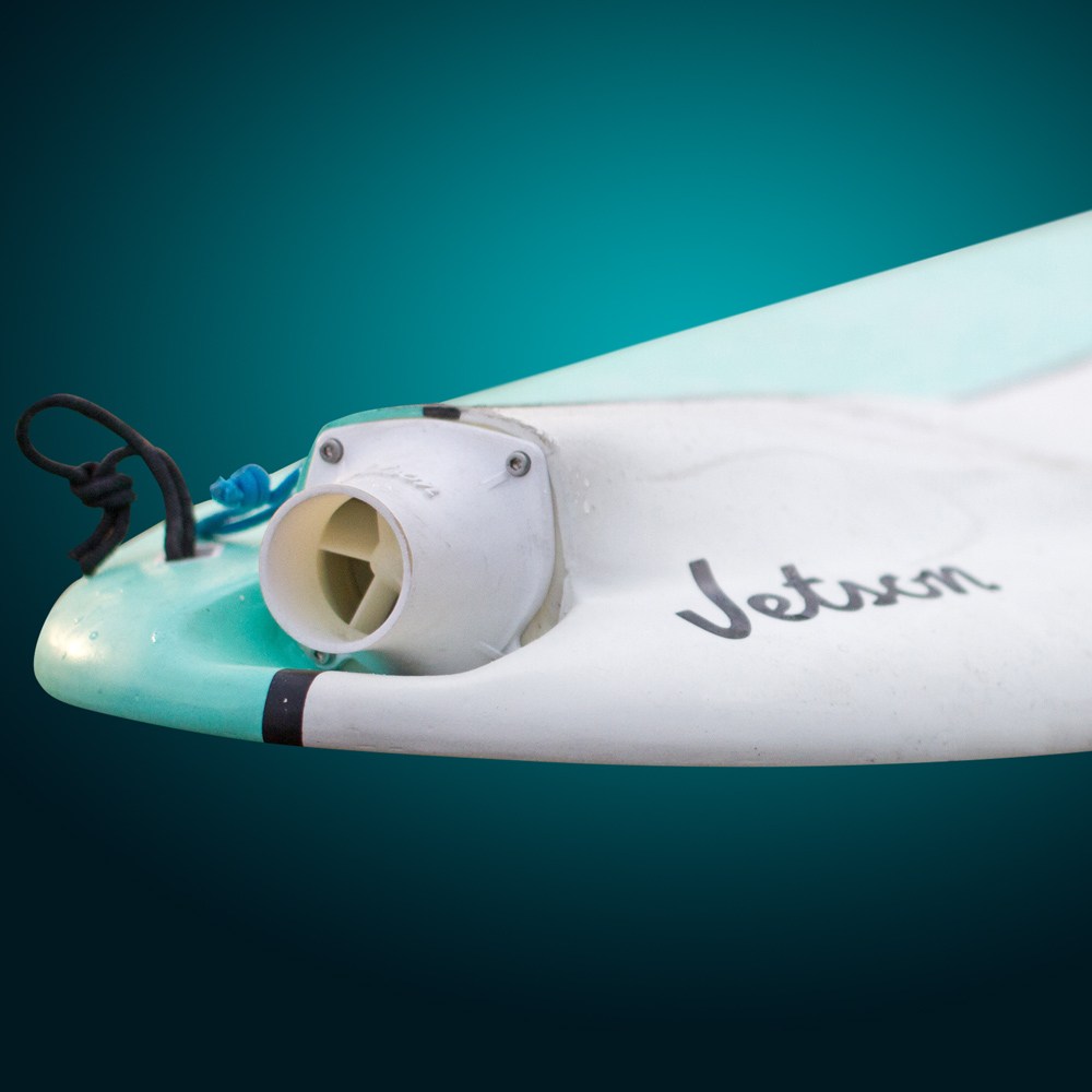 Get Pitted With This Epic Jet-Powered Surfboard From Jetson