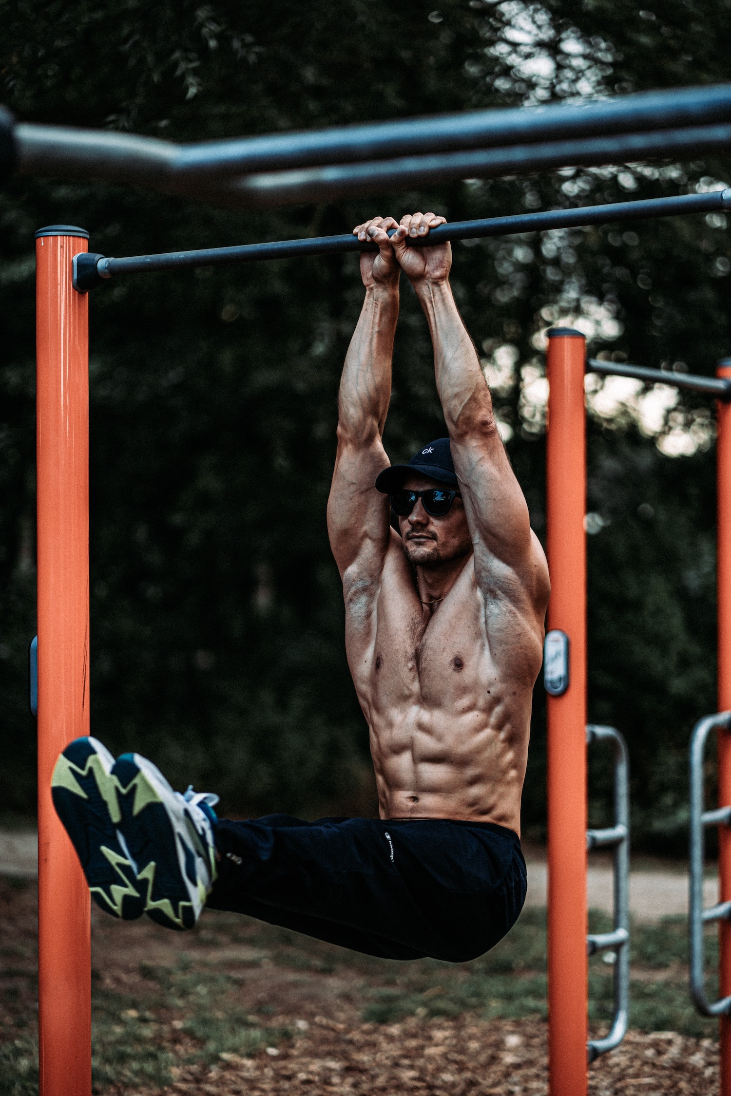 16 Of The Best Oblique Exercises & Workouts for Men