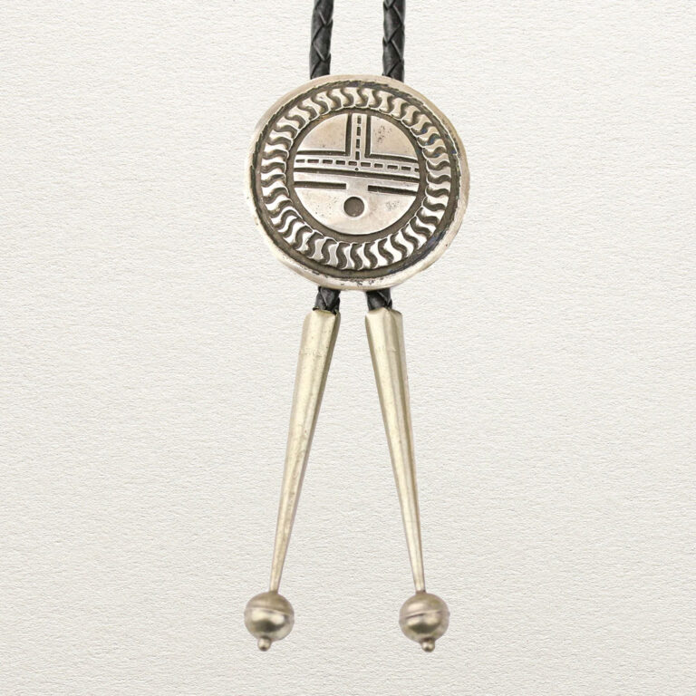 How To Wear A Bolo Tie - 6 Steps To Western Wear Glory