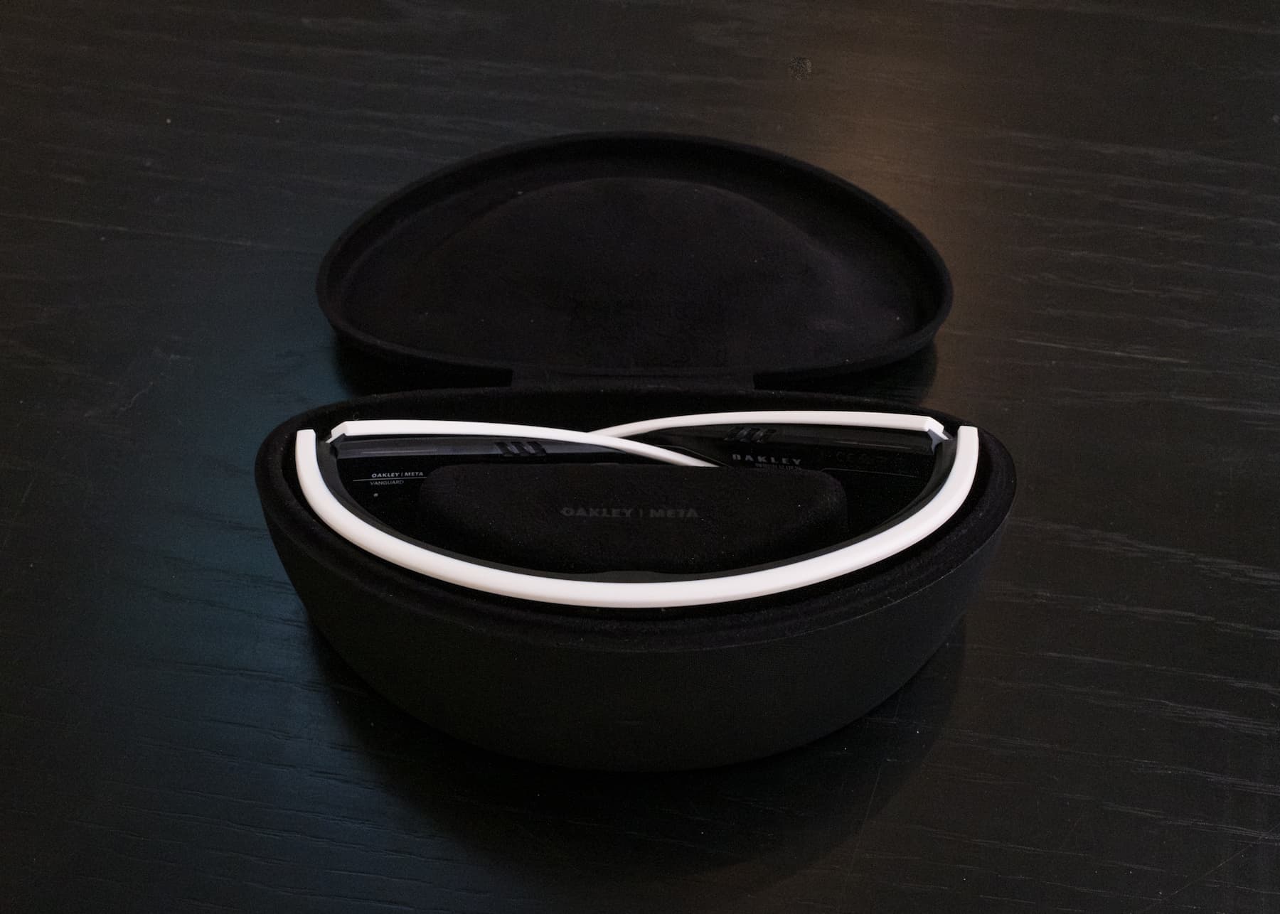 I Really Wanted To Hate The Meta Oakley Vanguard Glasses - Boss Hunting